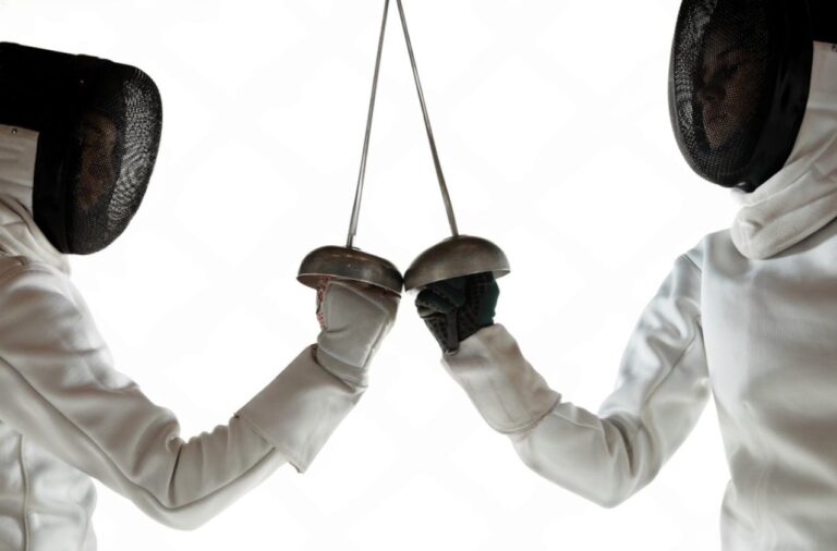 Best epee fencing skills, techniques & set-ups to master